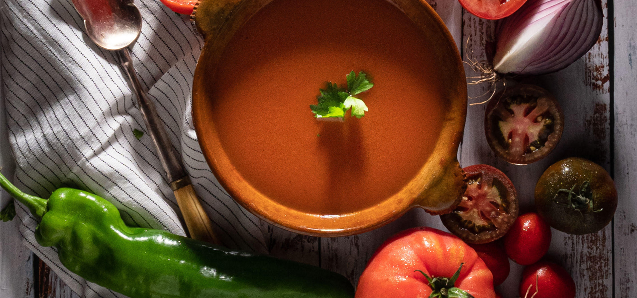 Quick and easy gazpacho andaluz recipe | Viña Loriente
